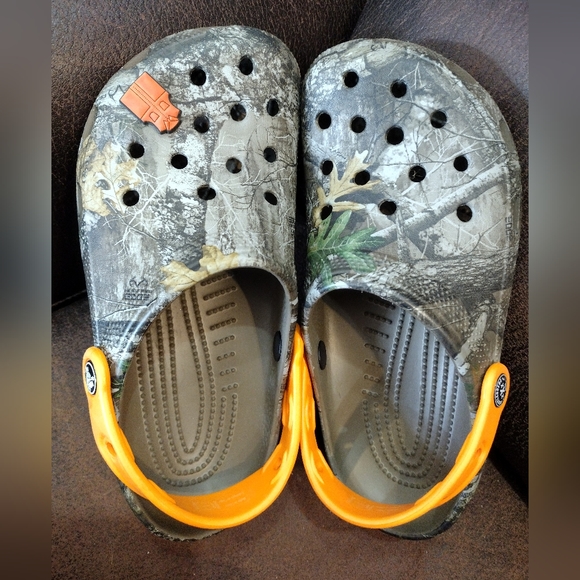 CROCS | Shoes | Luke Combs Crocs X Bootlegger Camo Men 5 Wom 7 Slip On ...